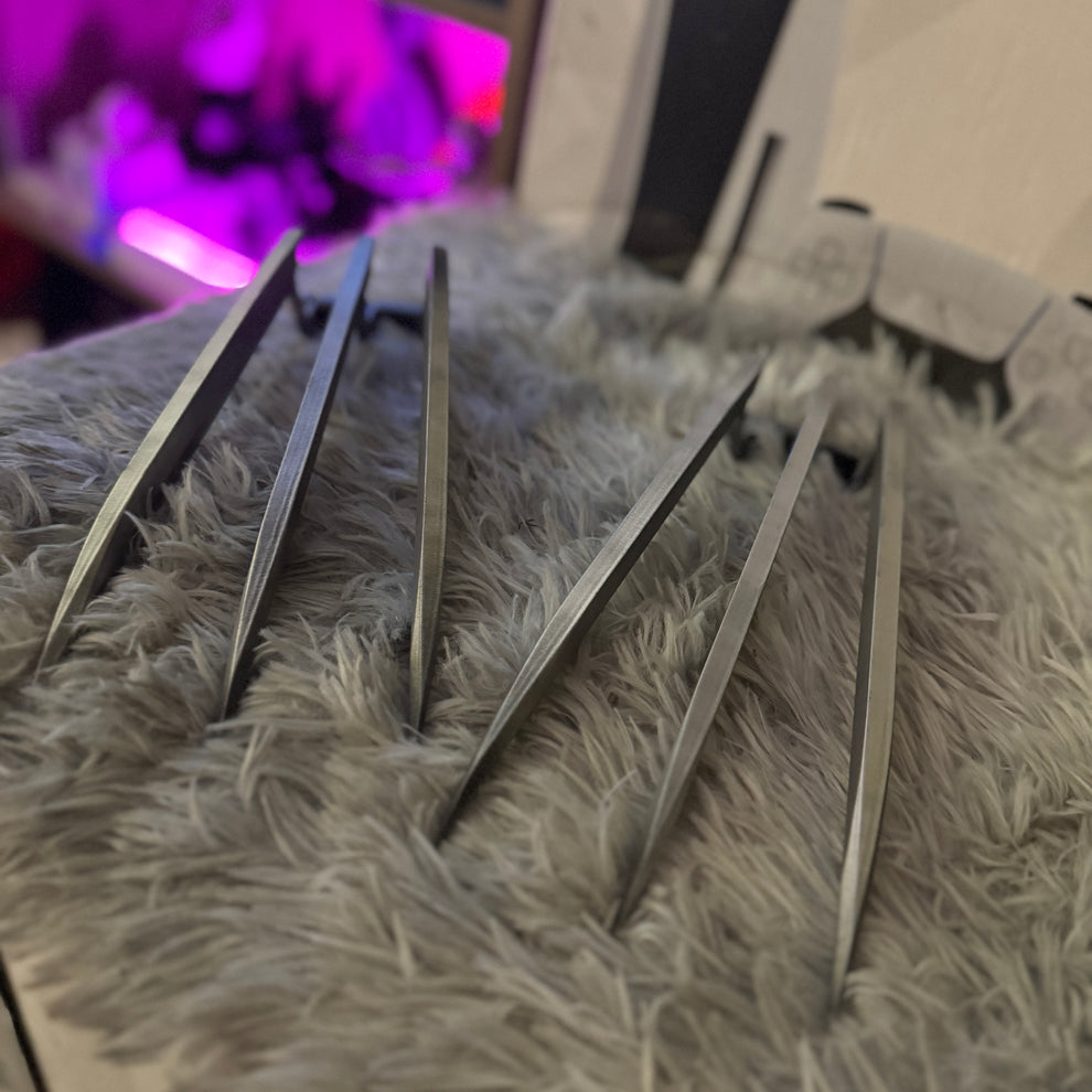 Wolverine Claw Set of two – FigureOut
