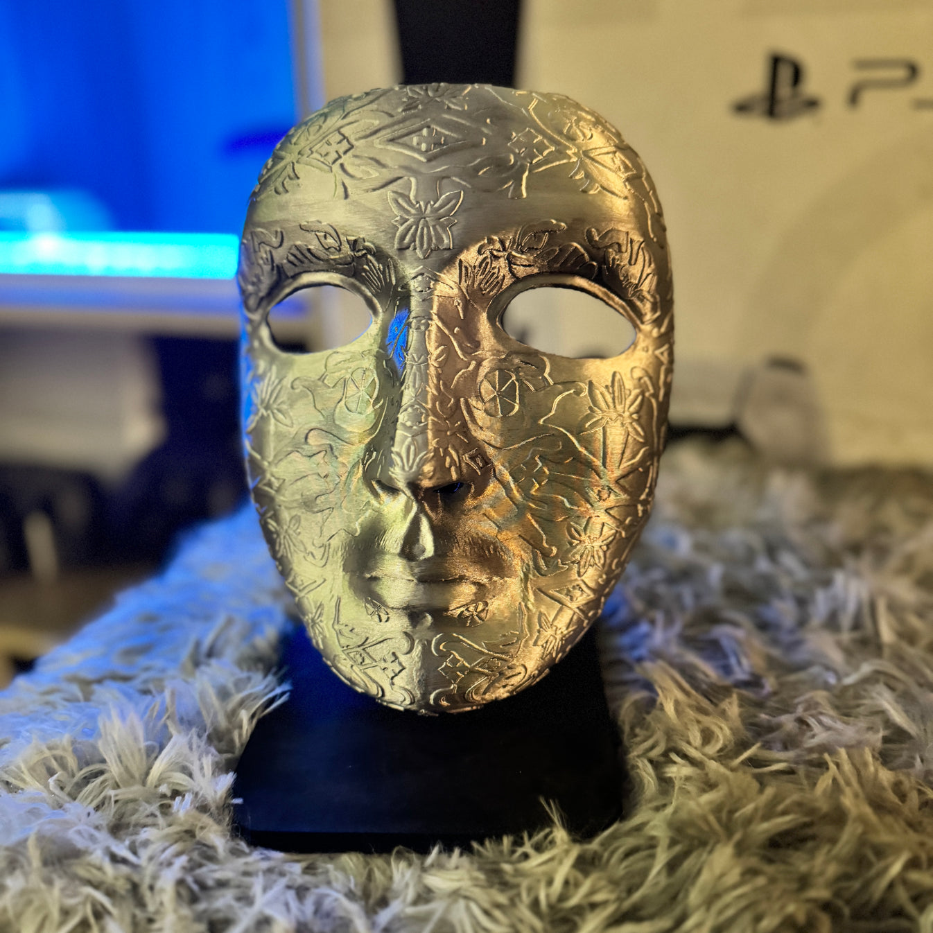 King Baldwin Mask – FigureOut