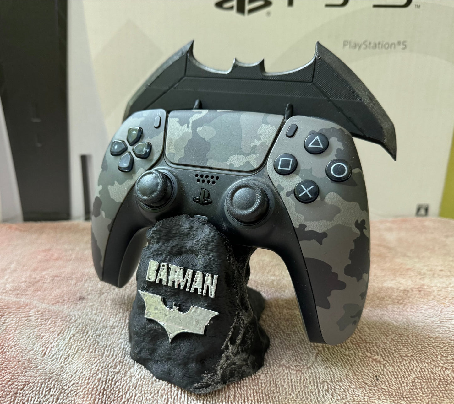 Batman Controller Stand – FigureOut 3D