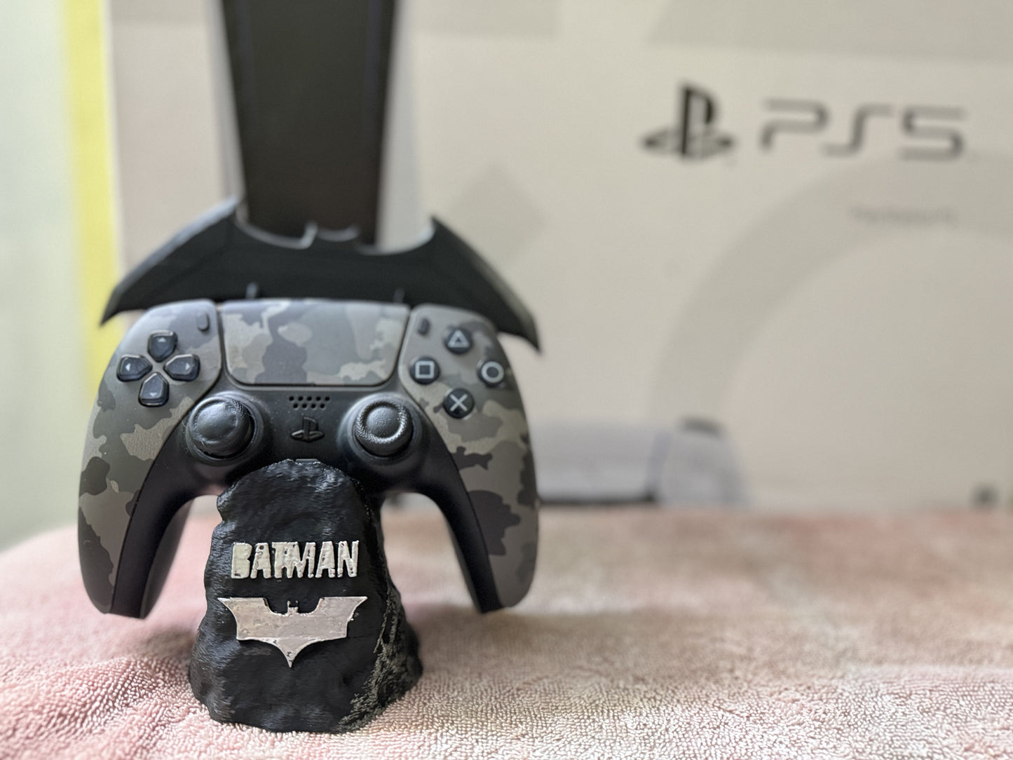 Batman Controller Stand – FigureOut 3D