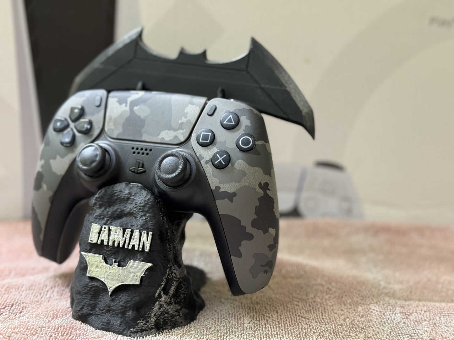 Batman Controller Stand – FigureOut 3D