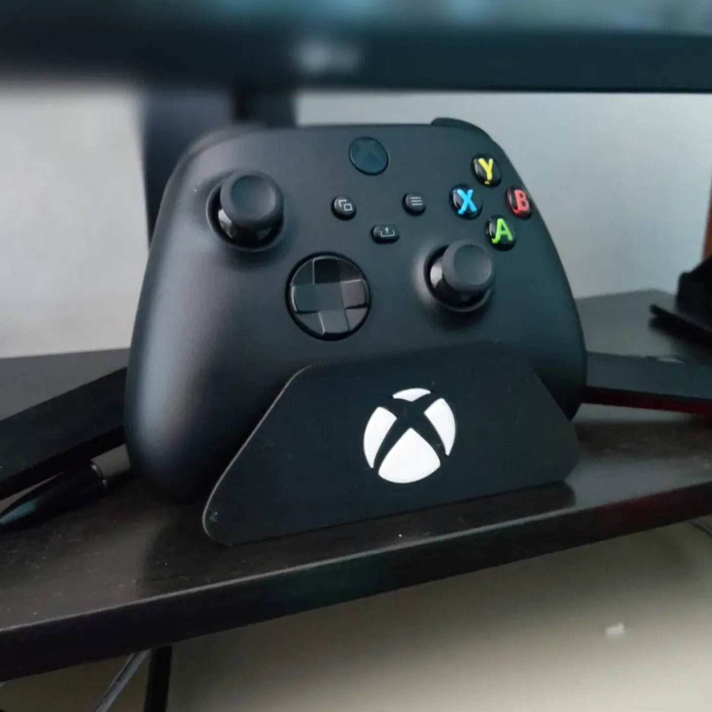Xbox Controller Stand – FigureOut